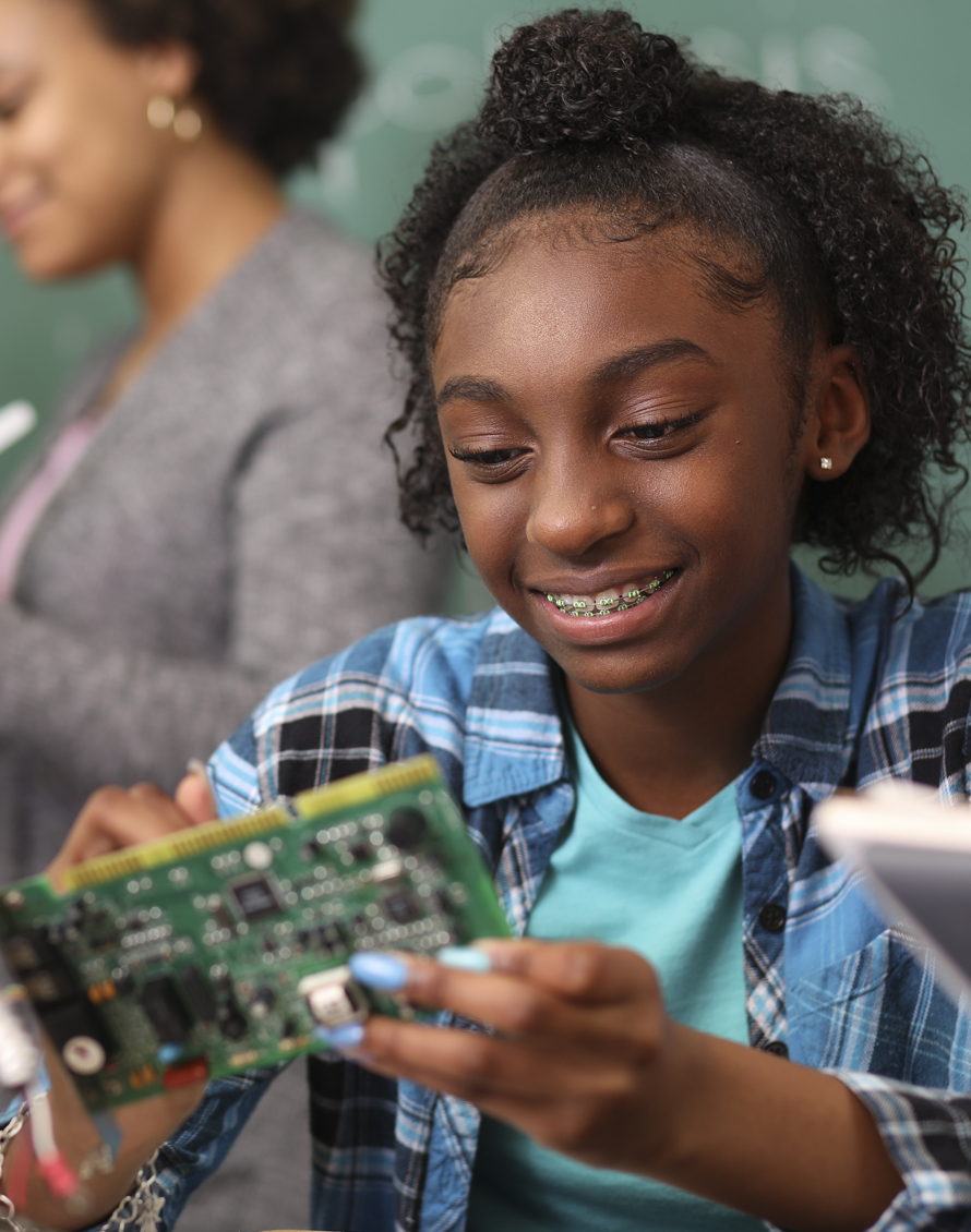 Philanthropy | GE Aerospace